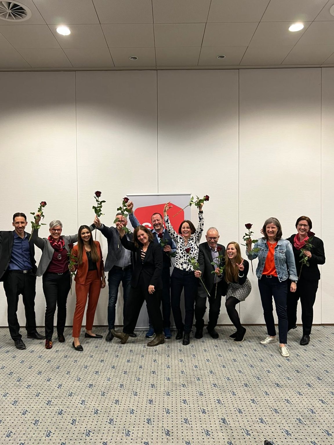 Zwölf kompetente Kandidatinnen und Kandidaten wollen in den Nationalrat ...